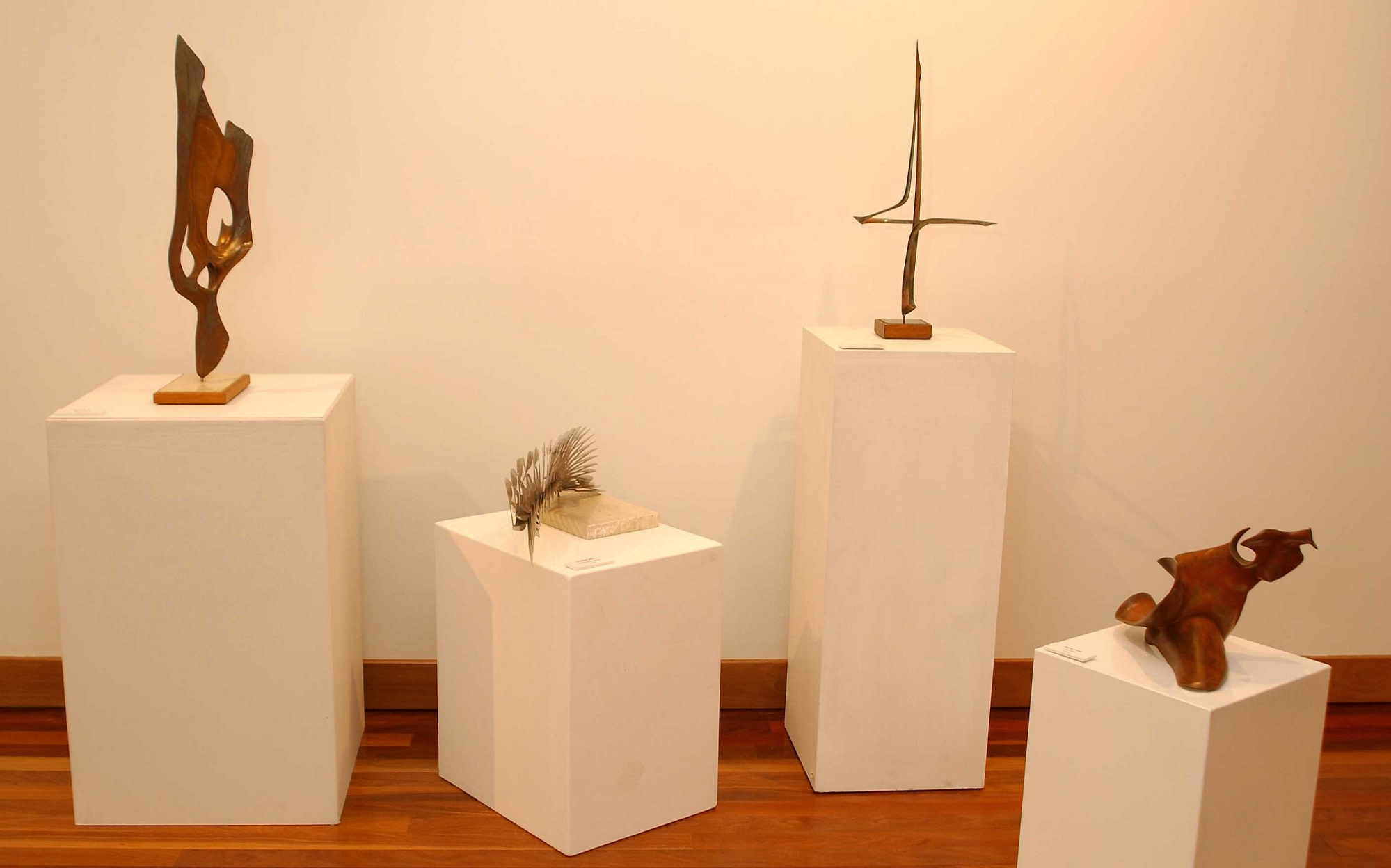 2002 Retrospective – Errol Davis – Sculptor